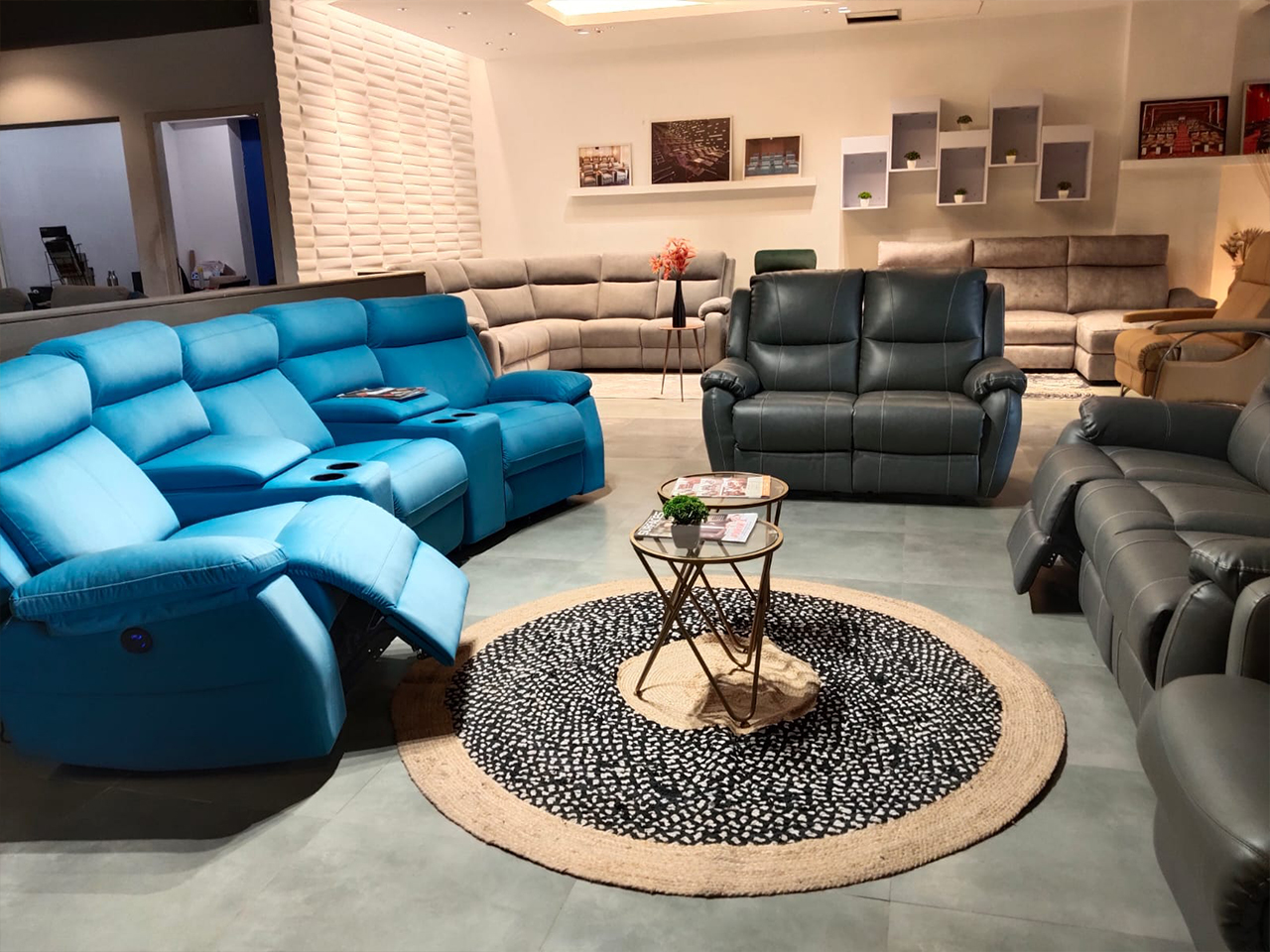 Recliner Showroom in Mumbai | Recliner Experience Center